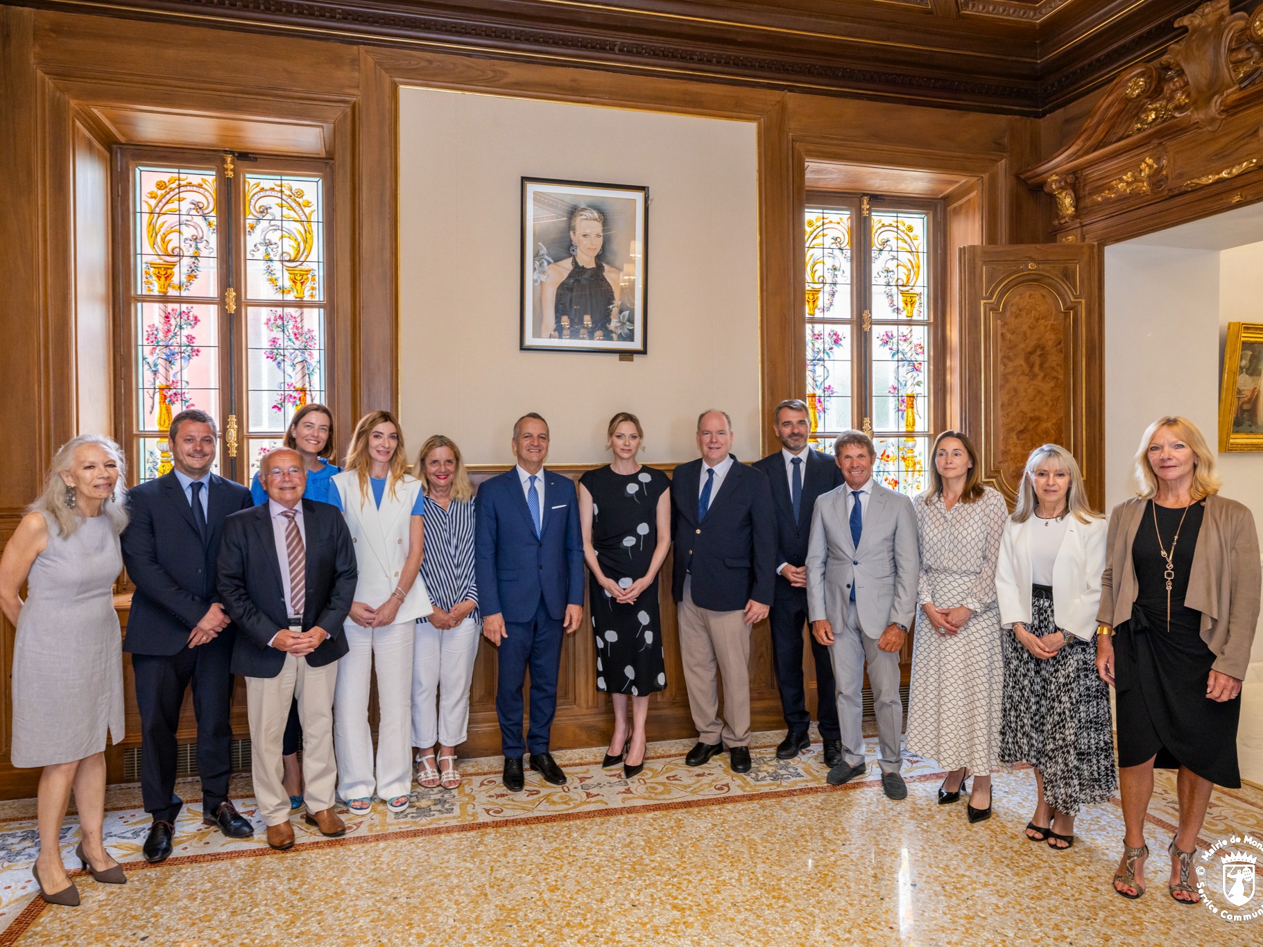 LL.AA.SS. le Prince Albert ll et la Princesse Charlène dévoilent deux ...